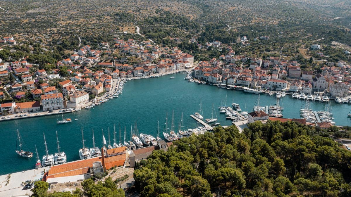 Your Ultimate Guide to Mooring Fees in Croatia | Green Sail